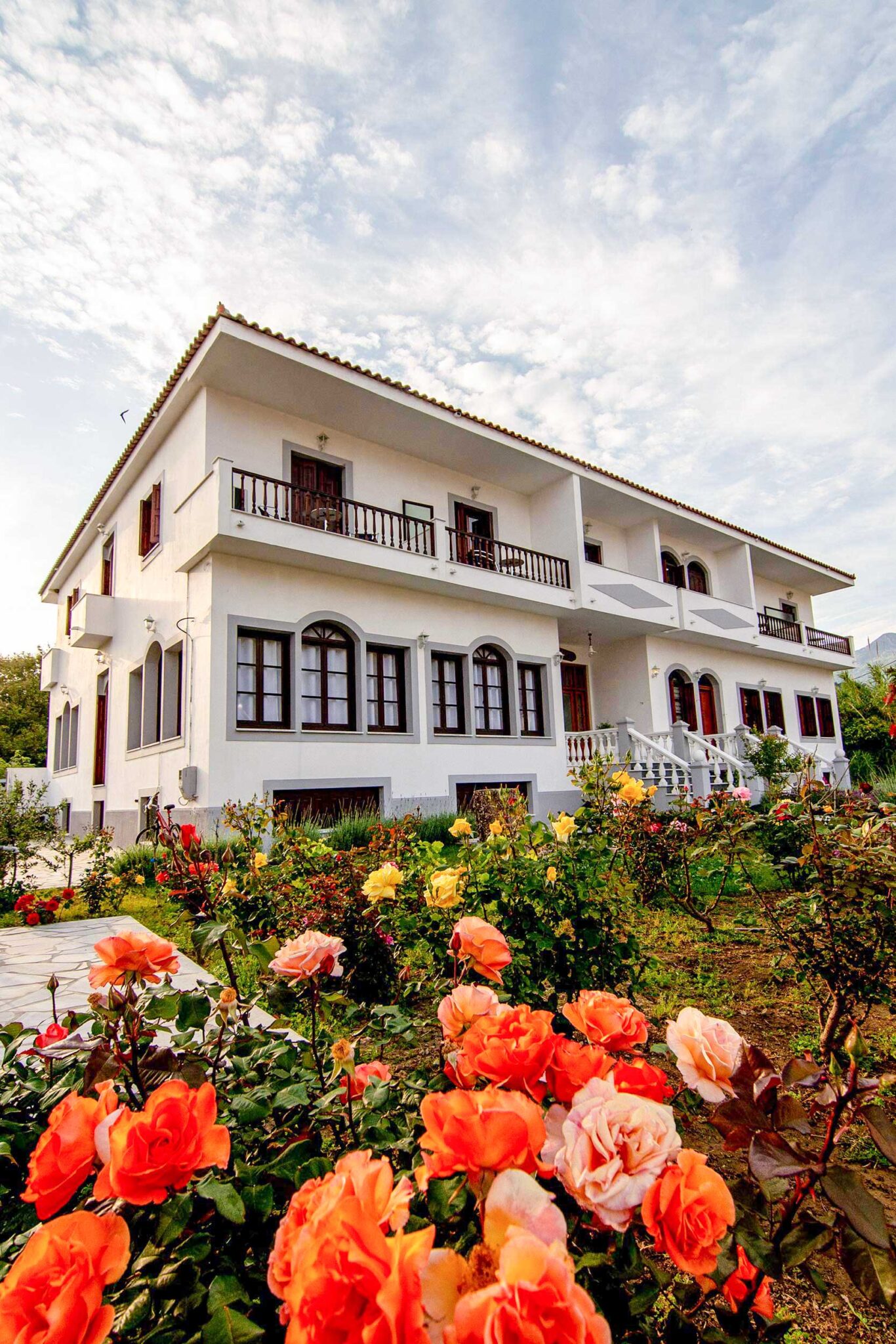 Contact us - IRO RESIDENCE